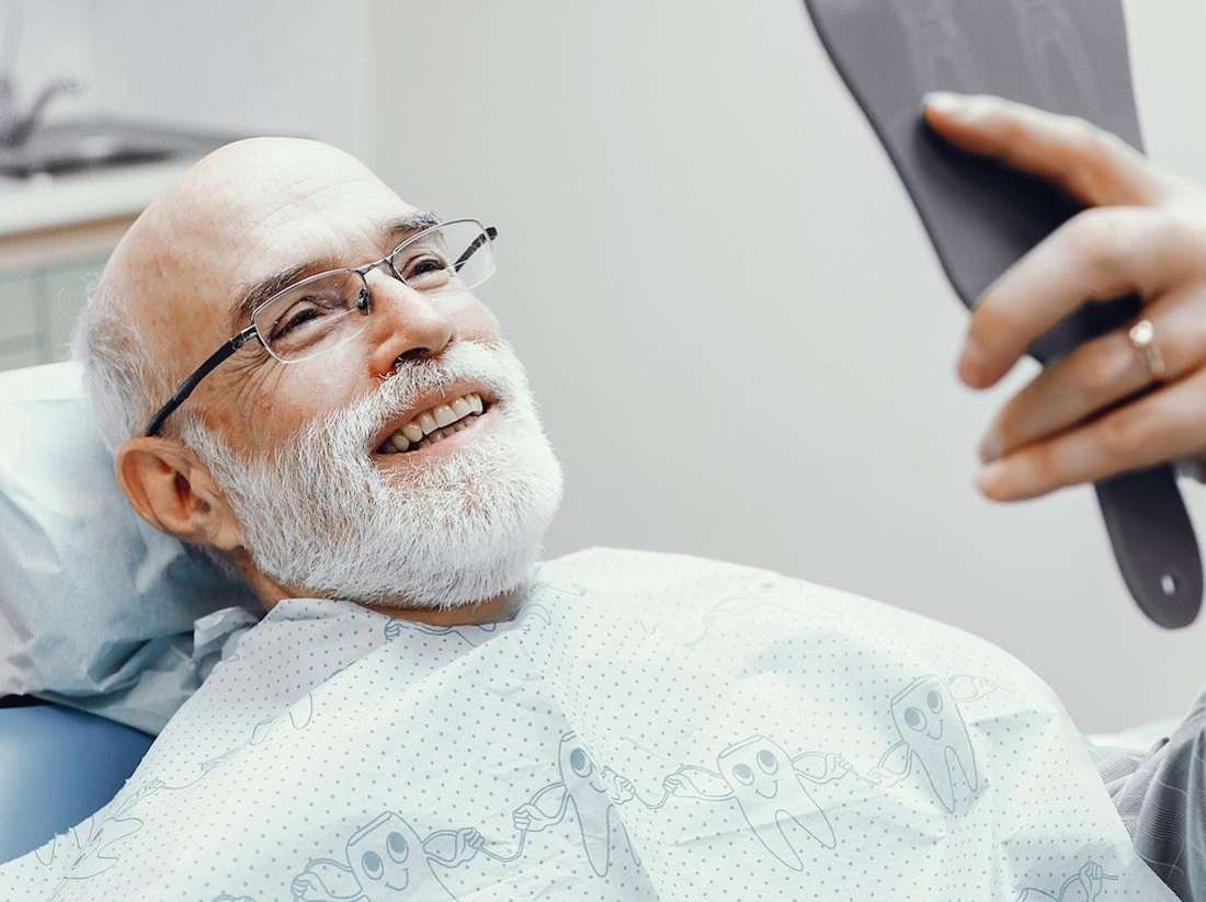 Dental Implants vs. Dentures: How to Make the Right Choice | Dental ...